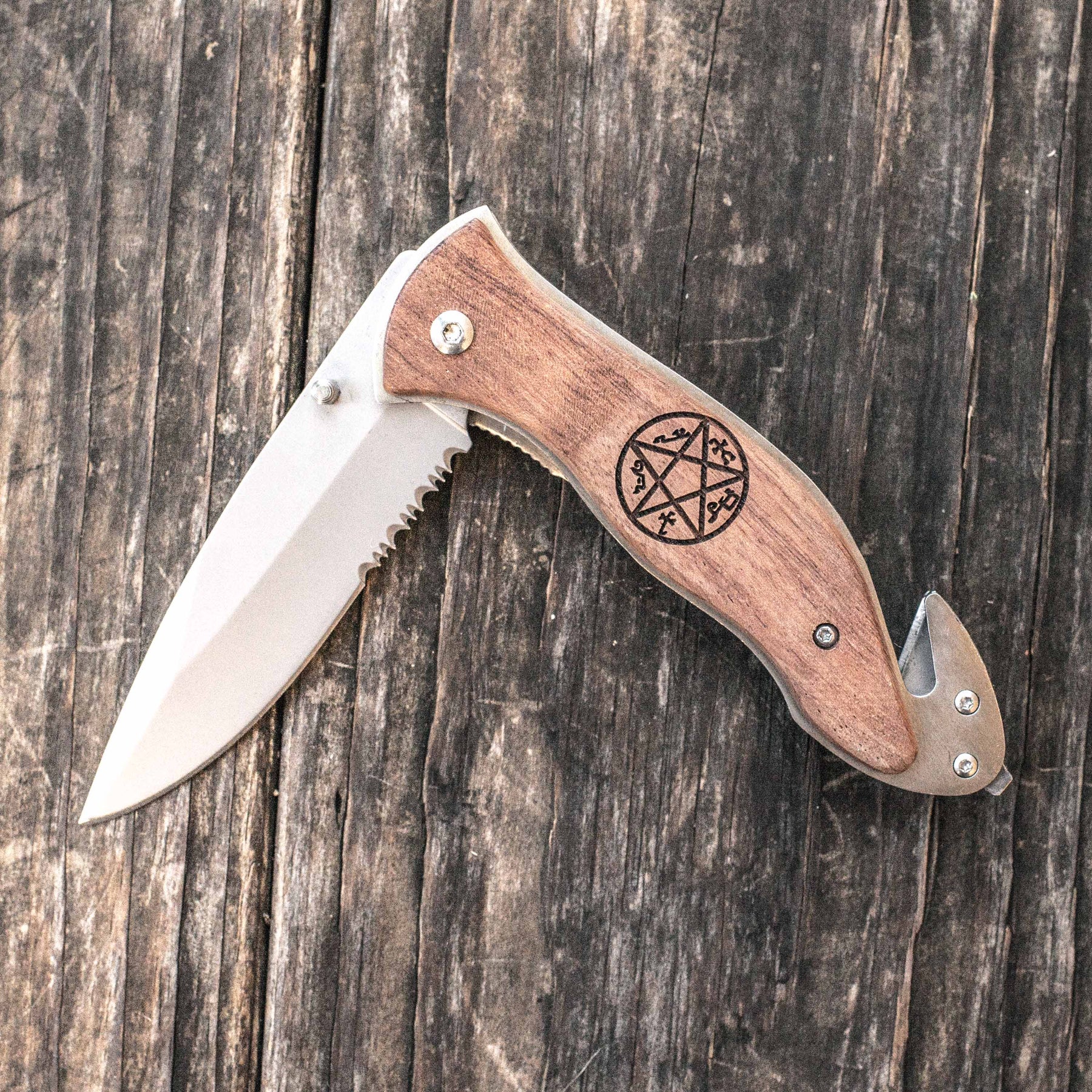 Knife - Demon Trap 138 – HipFlaskPlus
